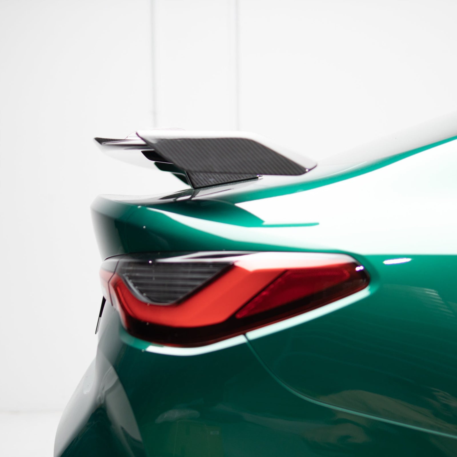 M-Performance Style Wing Pre Pregged Dry Carbon Spoiler For BMW 3 Seri