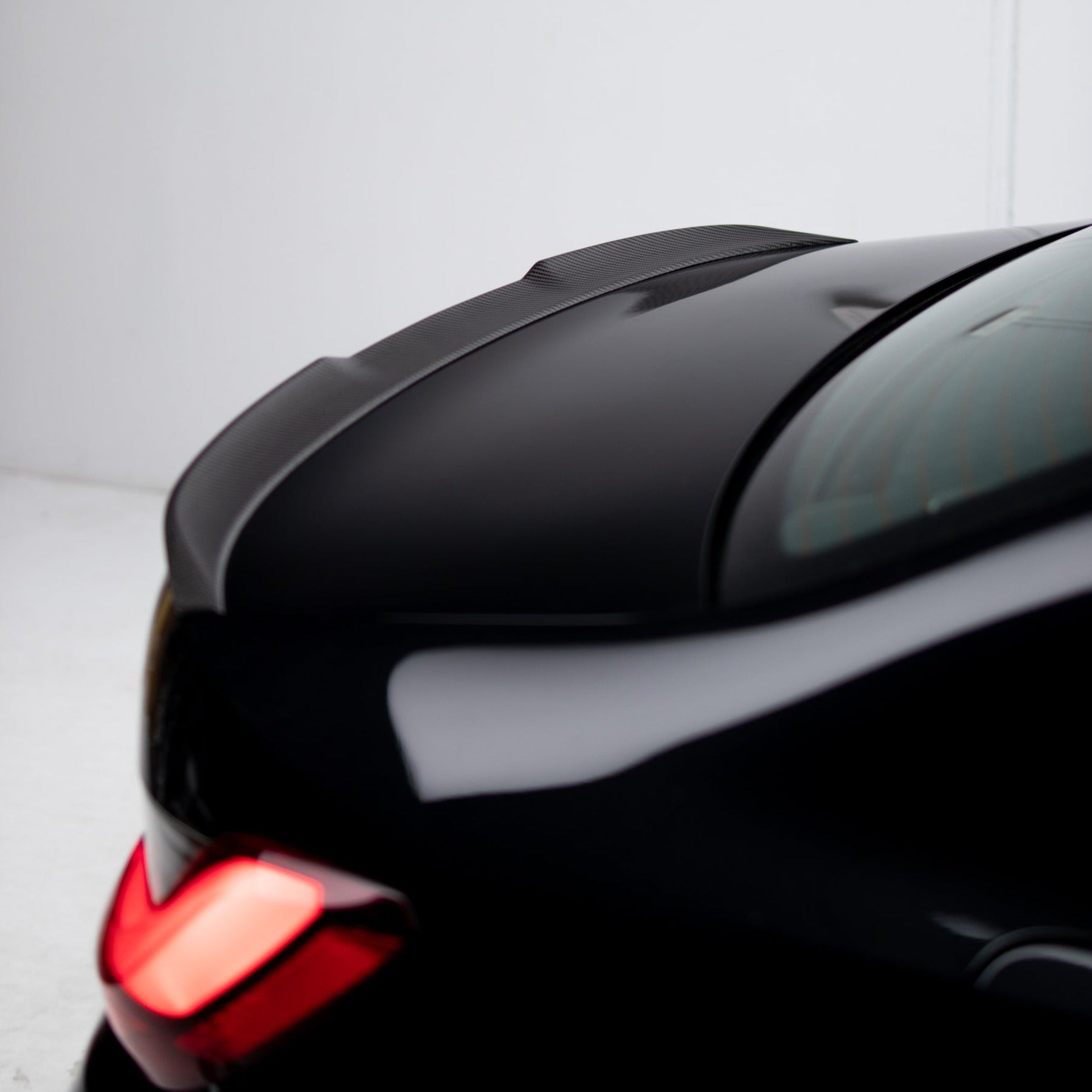 M-Performance V1 Style Pre Pregged Dry Carbon Spoiler for BMW 3 Series