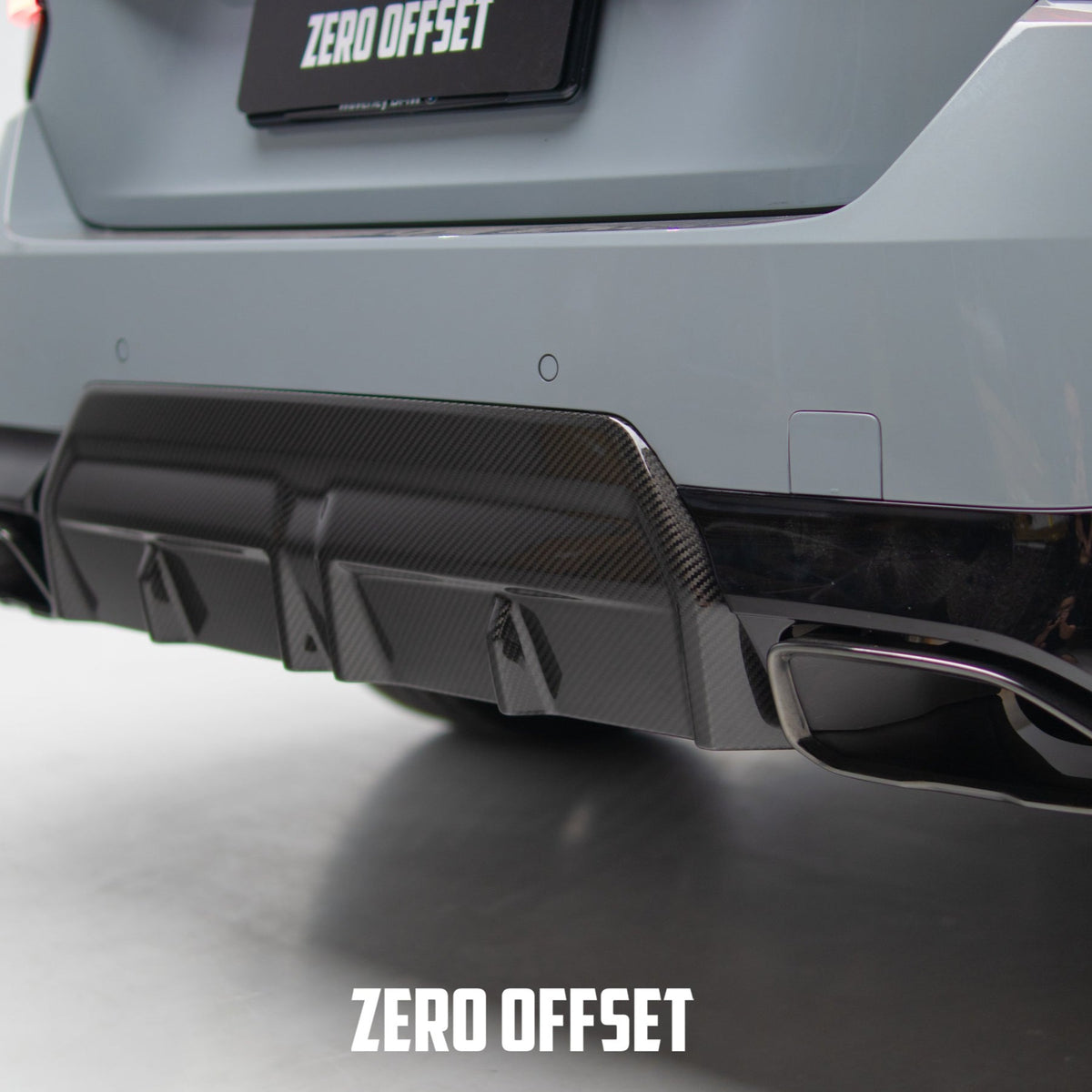 M Performance Style Pre Pregged Dry Carbon Fiber Rear Diffuser for BMW